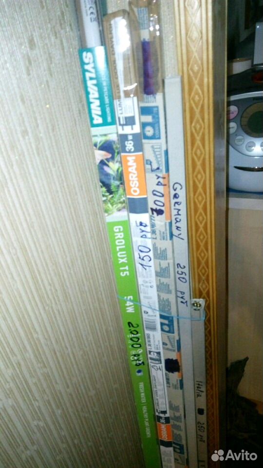 Лампы, кормушки, термометры, крепления мха и проч