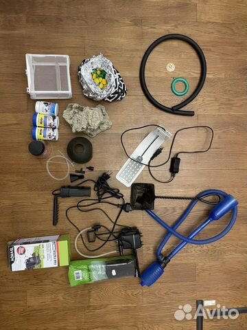 Аквариум и полный комплект аксессуаров